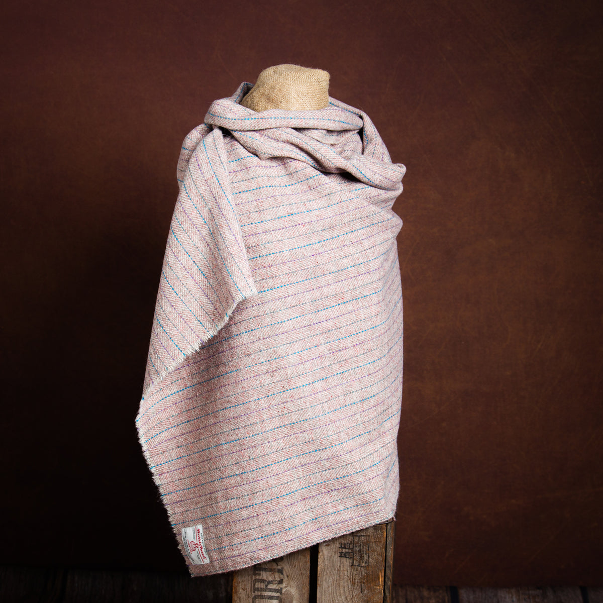 Harris Tweed Fabric 28 – Harris tweed Carloway Mill