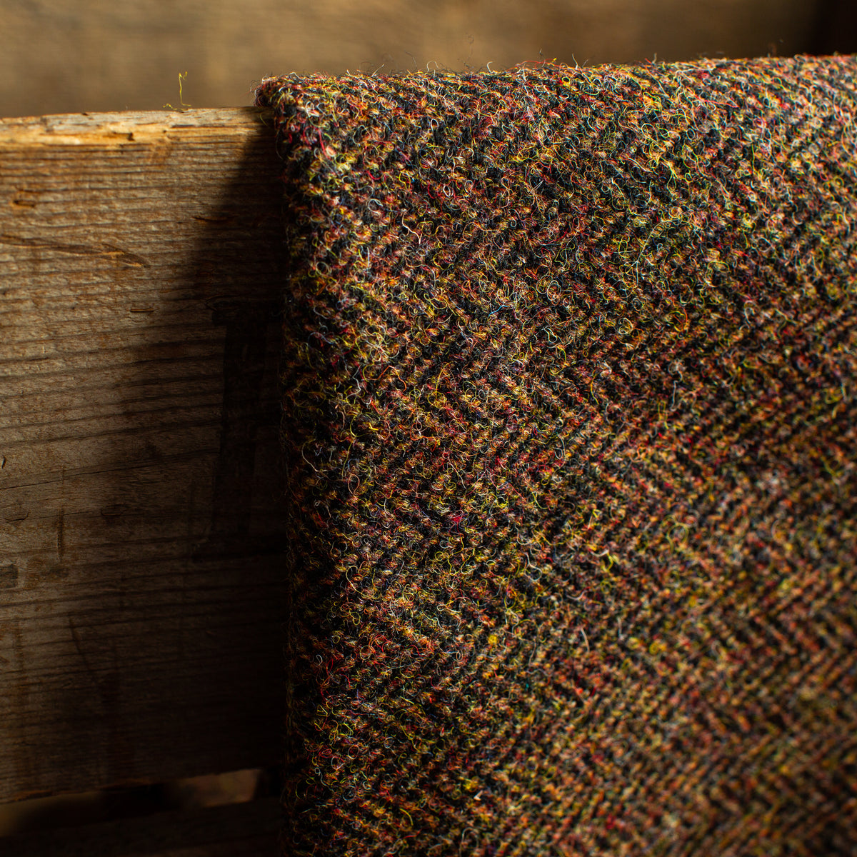 Harris Tweed Fabric 013 – Harris tweed Carloway Mill
