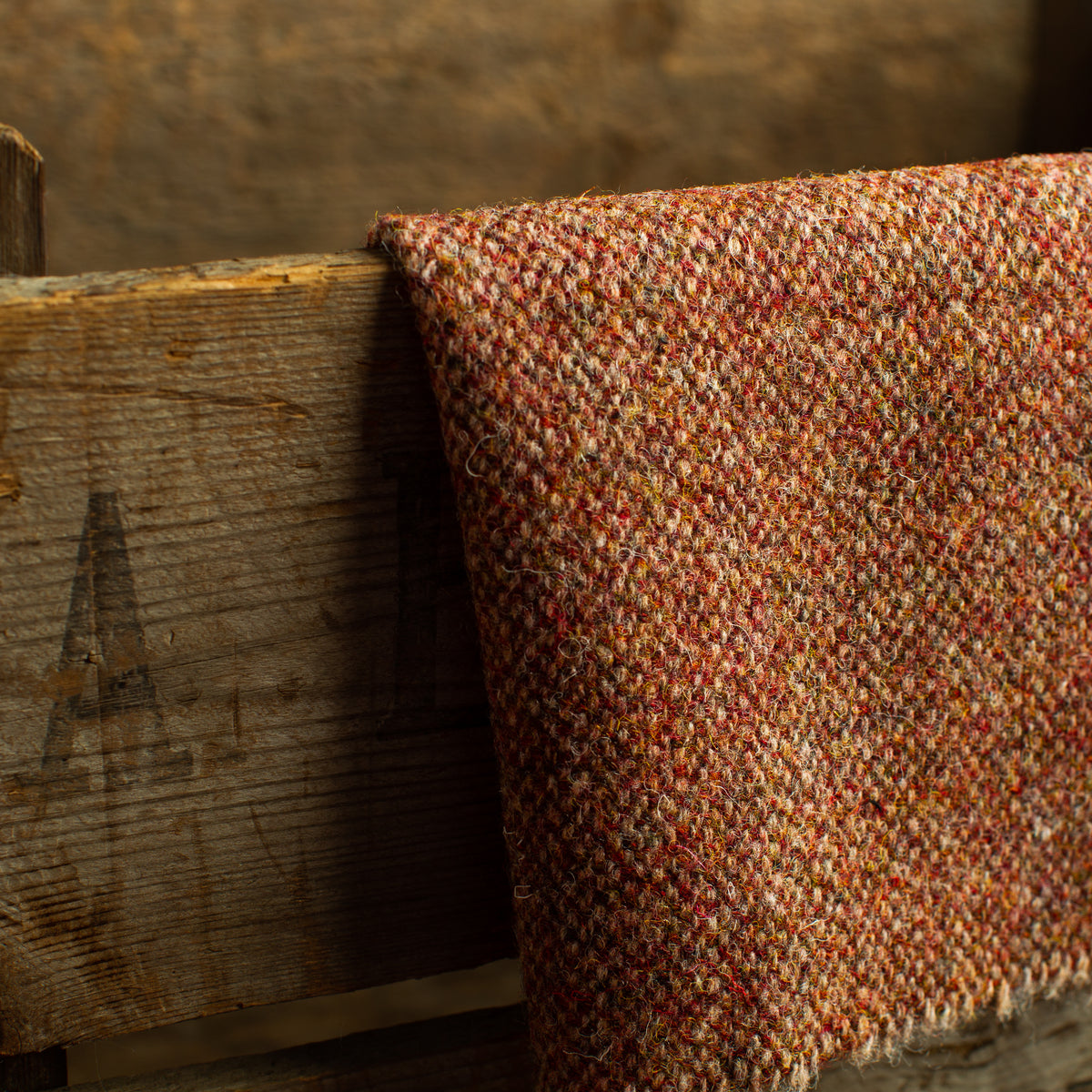 Harris Tweed Fabric 035 – Harris tweed Carloway Mill