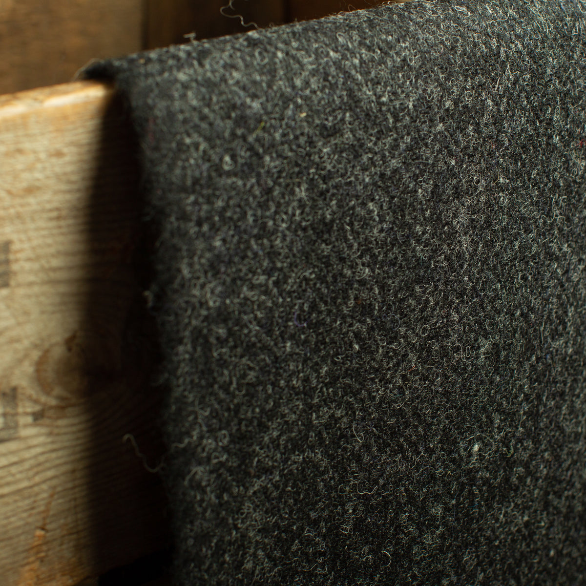 Harris Tweed Fabric 049 – Harris tweed Carloway Mill