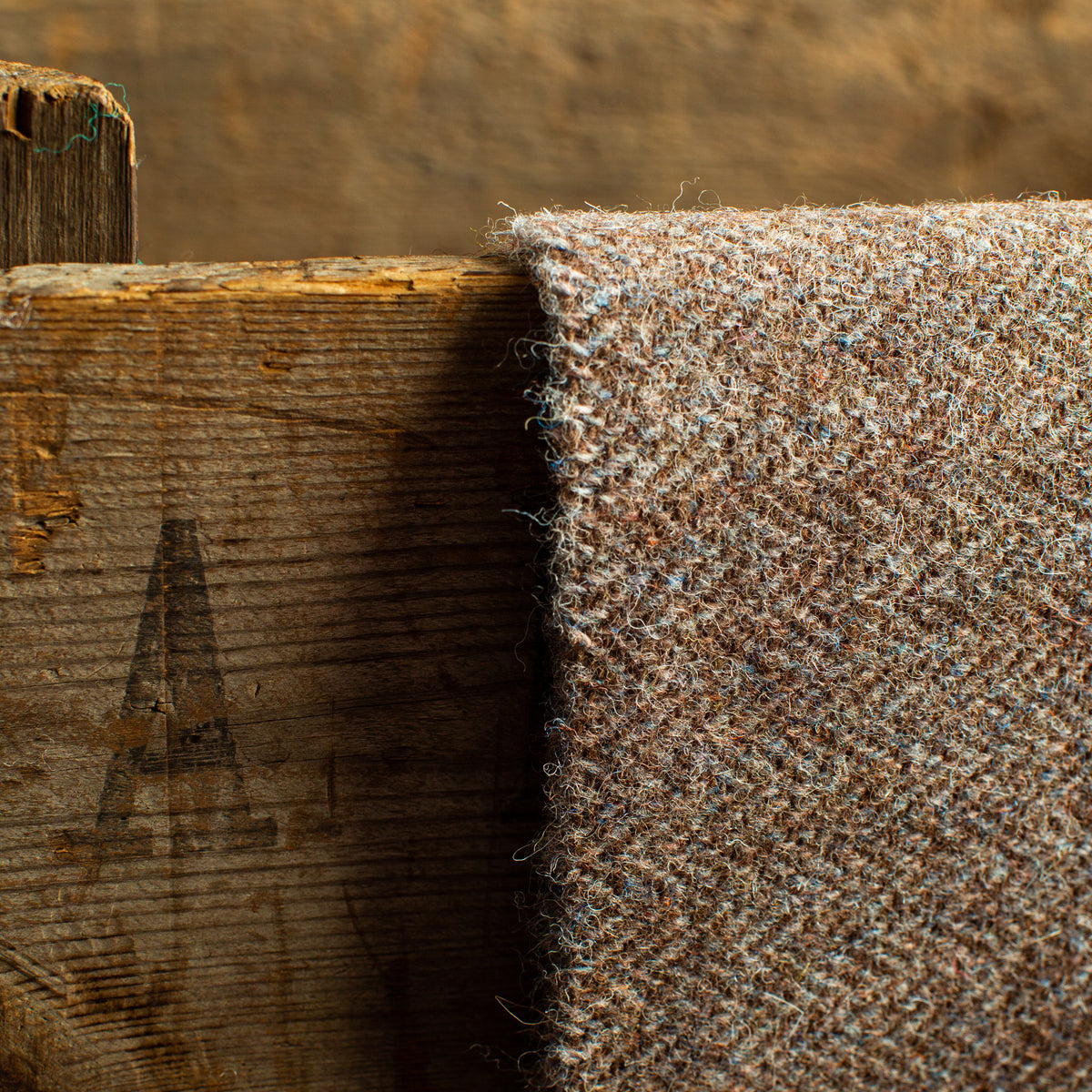Harris Tweed Fabric 096 – Harris tweed Carloway Mill